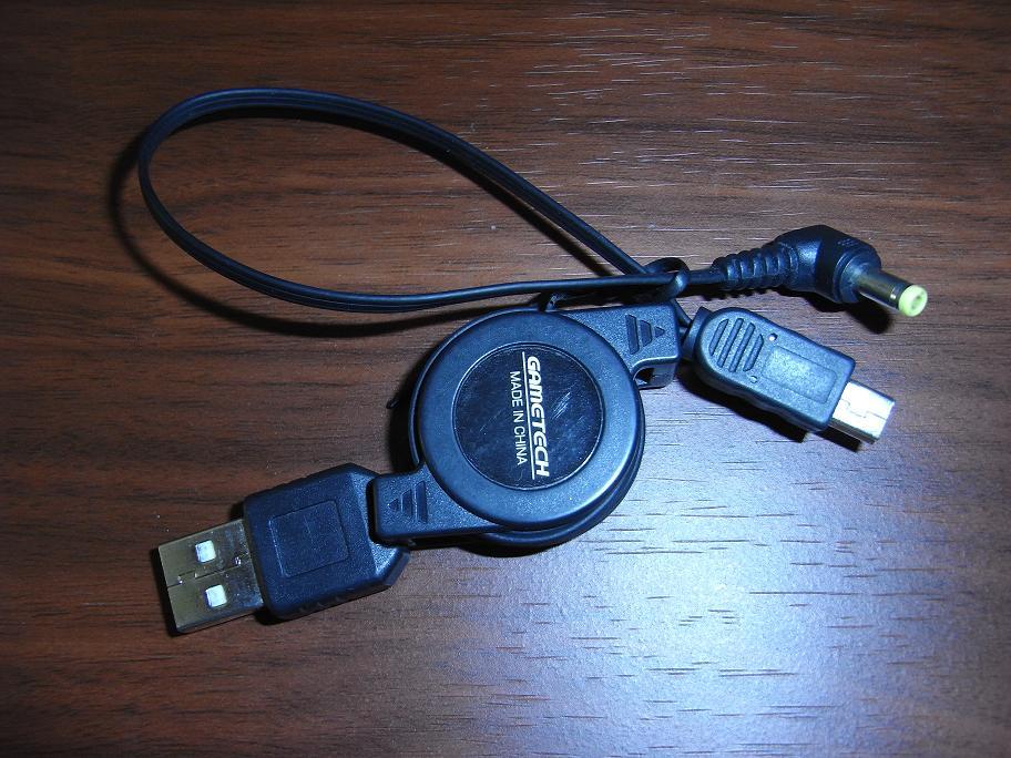 PSP-1000ユーザは必須？ - PSP(PSP-1000、2000、3000)共用充電USBケーブル『くるくるダブルUSBケーブルP3』の ...