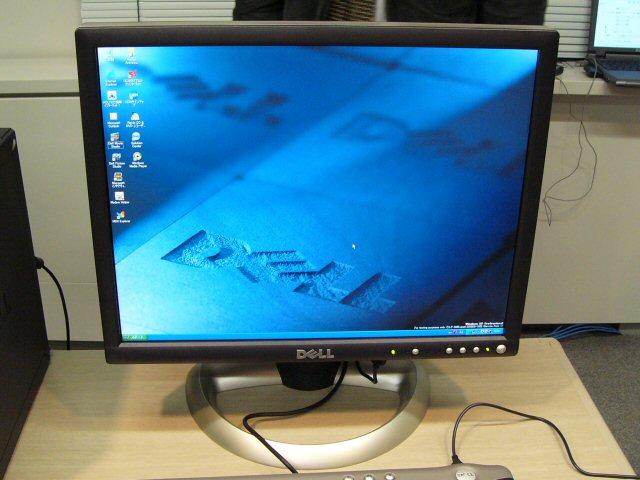 初めての液晶モニタ - 2001FPのレビュー | ジグソー | レビューメディア