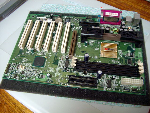 持ってます - AOpen AX6BC TypeR V.Spec IIのレビュー | ジグソー | レビューメディア