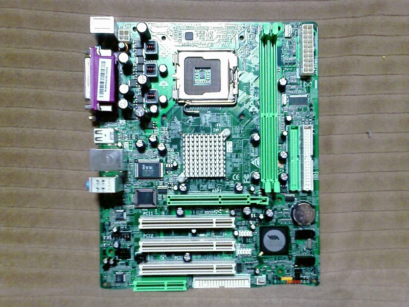 LGA775 VIA P4M800 - BIOSTAR P4M800Pro-M7のレビュー | ジグソー | レビューメディア
