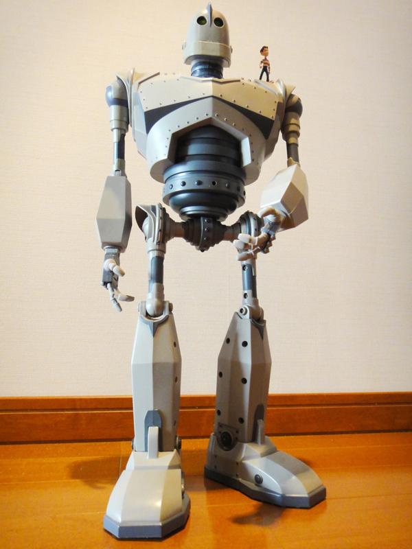 巨大！ - Trendmasters ULTIMATE IRON GIANTのレビュー | ジグソー | レビューメディア