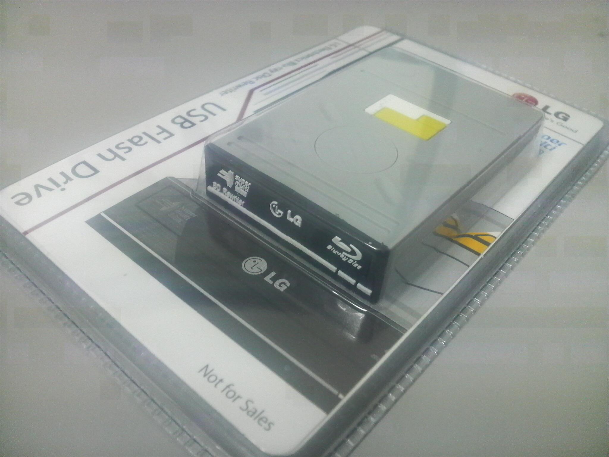 もらいました。 - LG USB Flash Driveのレビュー | ジグソー | レビューメディア