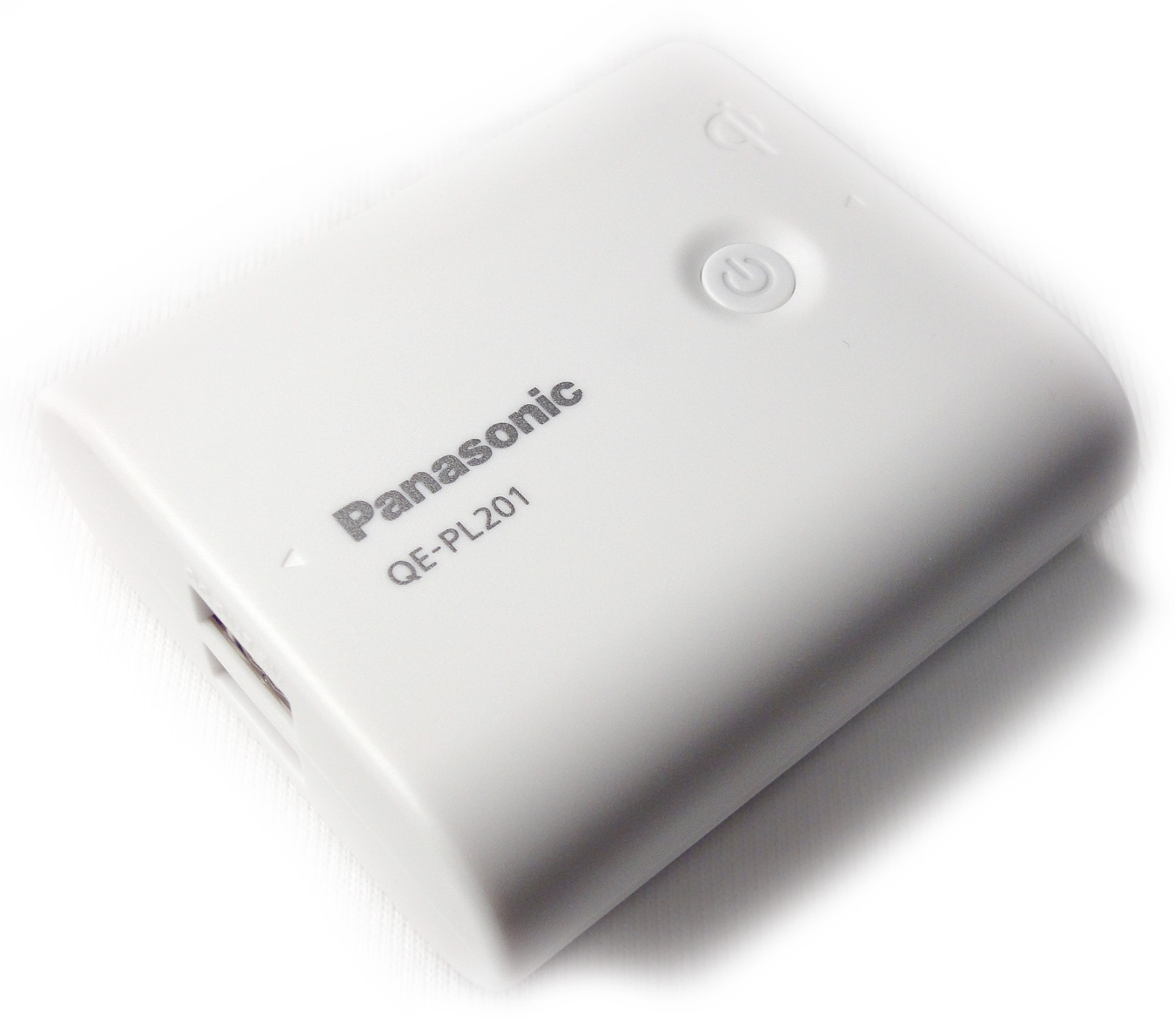 持ってます - QE-PL201-W USB対応モバイル電源パック (White)のレビュー | ジグソー | レビューメディア