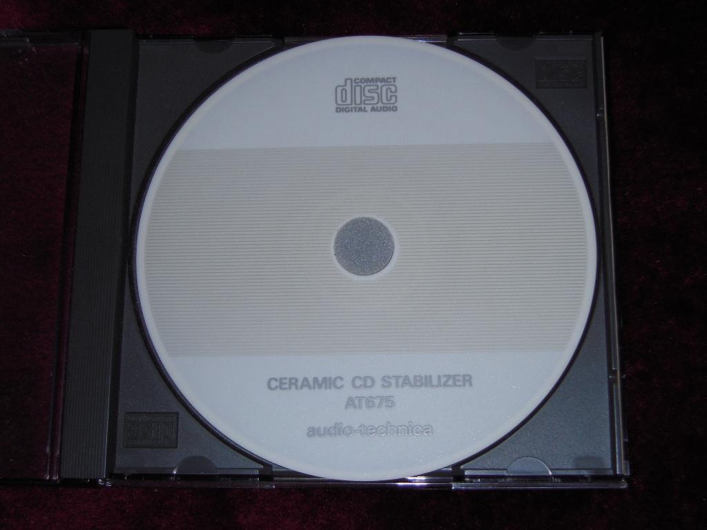 音質が引き締まります。 - CERAMIC CD STABILIZER AT675のレビュー | ジグソー | レビューメディア
