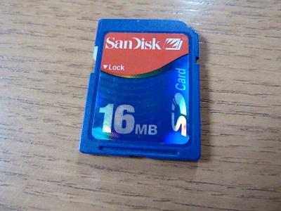 持ってました。 - SDカード 16MBのレビュー | ジグソー | レビューメディア