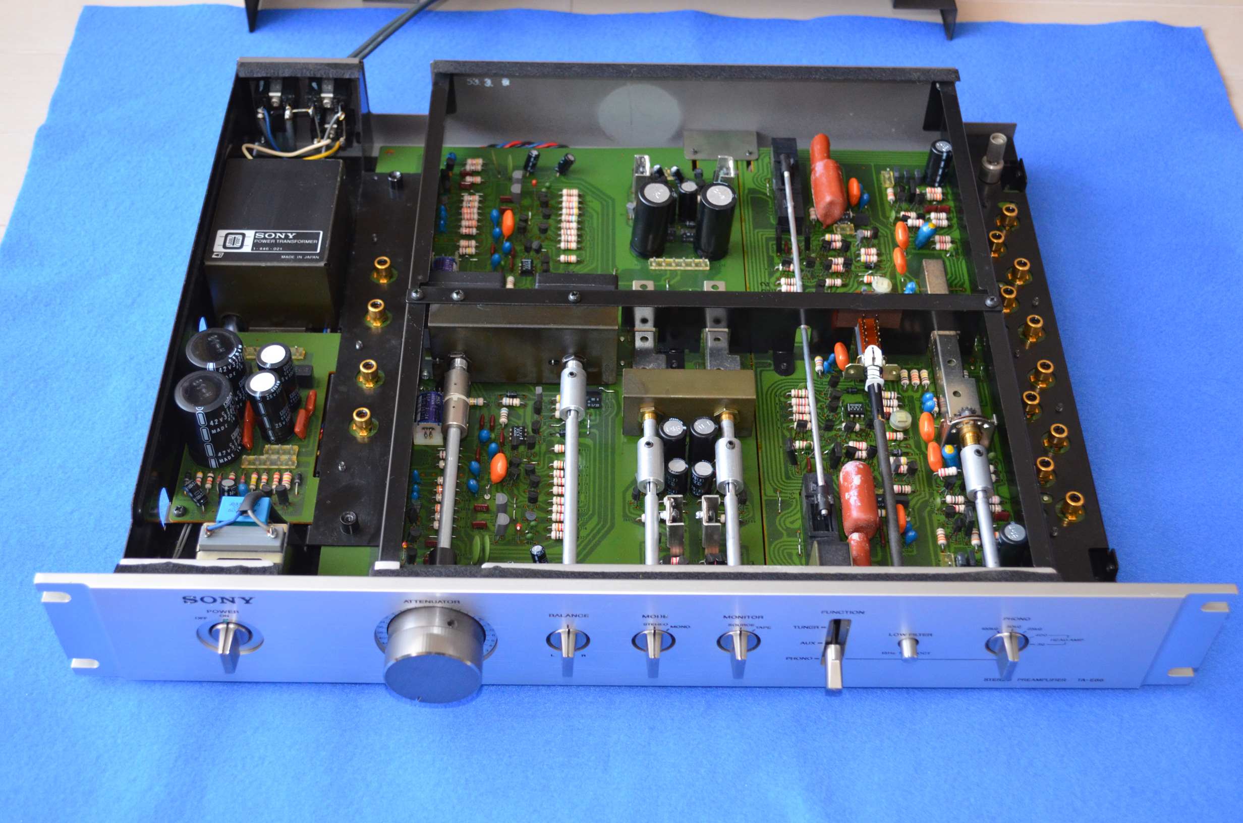 プリアンプ SONY TA-E86 - プリアンプ SONY TA-E86のレビュー | ジグソー | レビューメディア