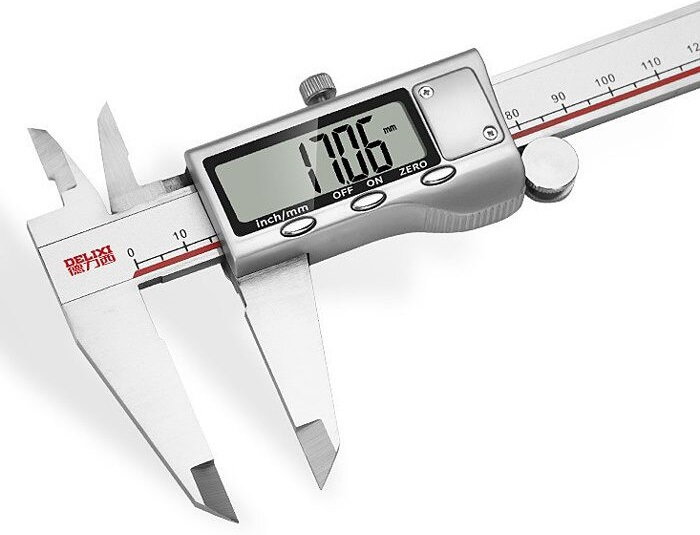 やっぱデジタルは直読できて便利 - DELIXI デジタルノギス 150mm DWKC-2013のレビュー | ジグソー | レビューメディア